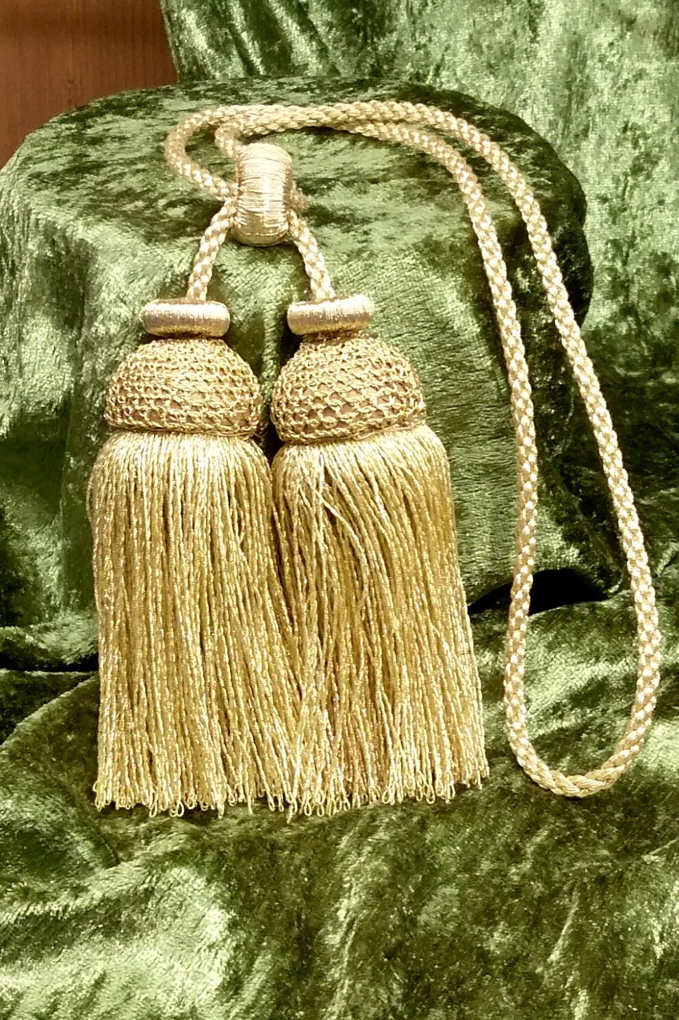 Quasten Gespinst - Claudia's Goldstickerei